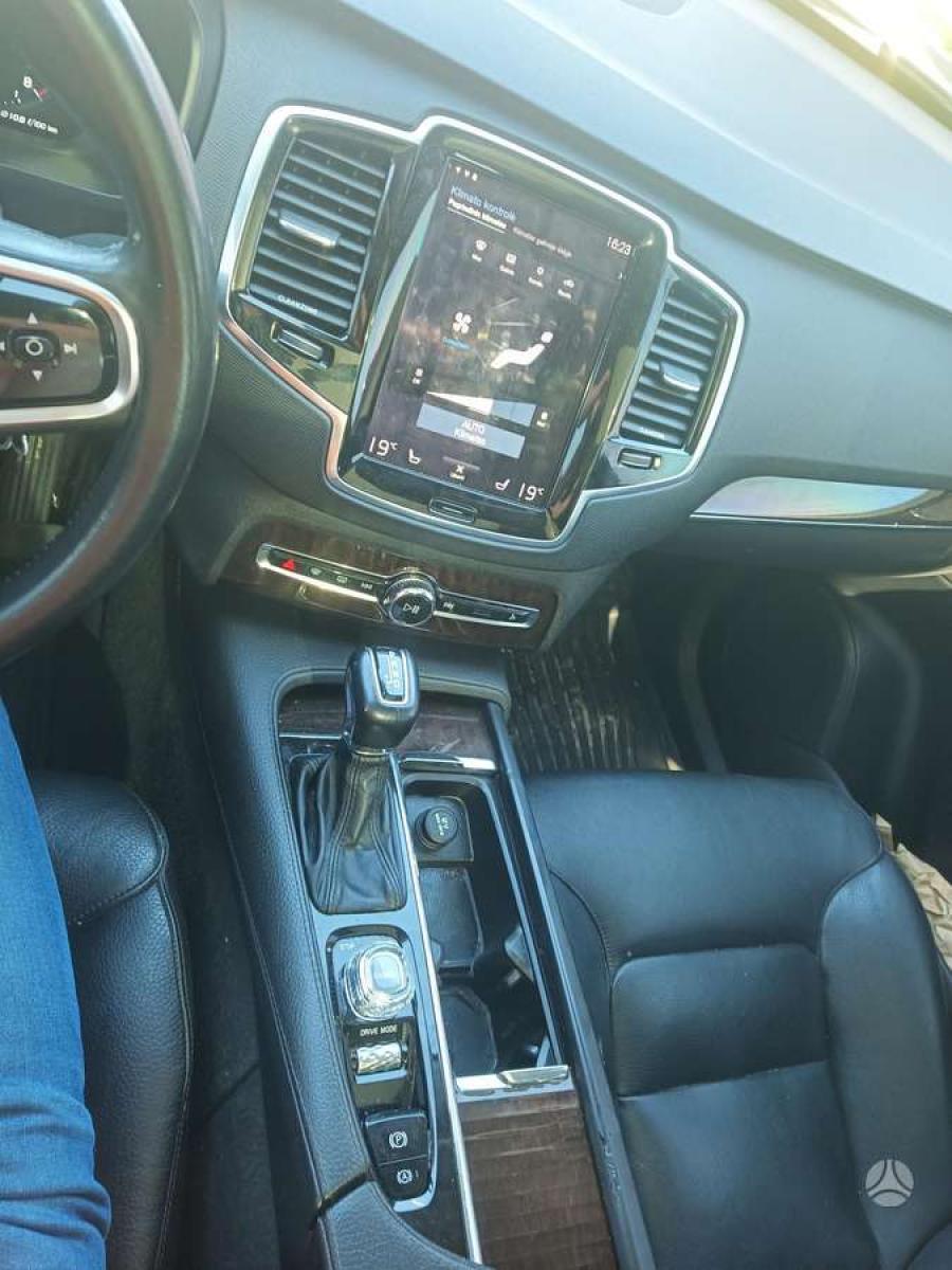 Pelēks Volvo XC90 2016 Klaipėda, ar dzinēja tilpumu 0.00 L un nobraukumu 250 tūkst. km par 15000 €, foto 5 vietnē AUTOMOTO.COM.LV