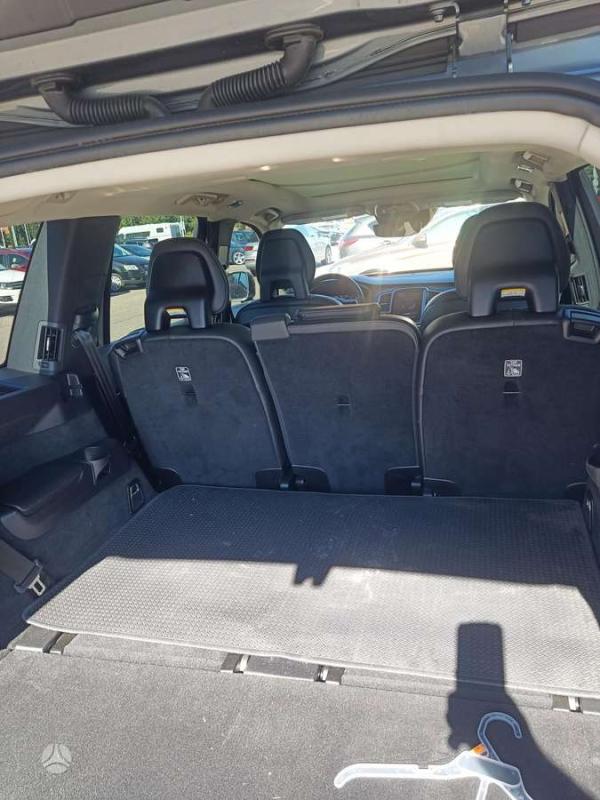 Grey Volvo XC90 2016 in Klaipeda, with an engine capacity of 0.00 L and mileage of 250 thousand km for 15000 €, photo 9 on AUTOMOTO.COM.LV