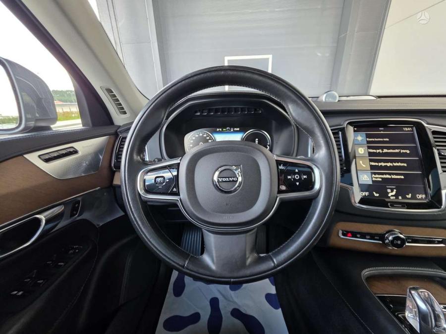 Pelēks Volvo XC90 2016 Viļņa, ar dzinēja tilpumu 1.97 L un nobraukumu 158 tūkst. km par 22500 €, foto 12 vietnē AUTOMOTO.COM.LV