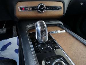 Pelēks Volvo XC90 2016 Viļņa, ar dzinēja tilpumu 1.97 L un nobraukumu 158 tūkst. km par 22500 €, foto 13 vietnē AUTOMOTO.COM.LV