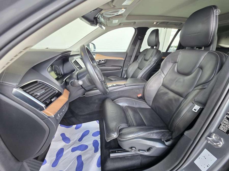 Pelēks Volvo XC90 2016 Viļņa, ar dzinēja tilpumu 1.97 L un nobraukumu 158 tūkst. km par 22500 €, foto 14 vietnē AUTOMOTO.COM.LV