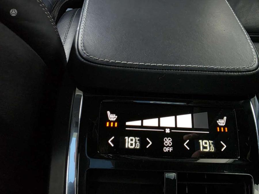Pelēks Volvo XC90 2016 Viļņa, ar dzinēja tilpumu 1.97 L un nobraukumu 158 tūkst. km par 22500 €, foto 31 vietnē AUTOMOTO.COM.LV