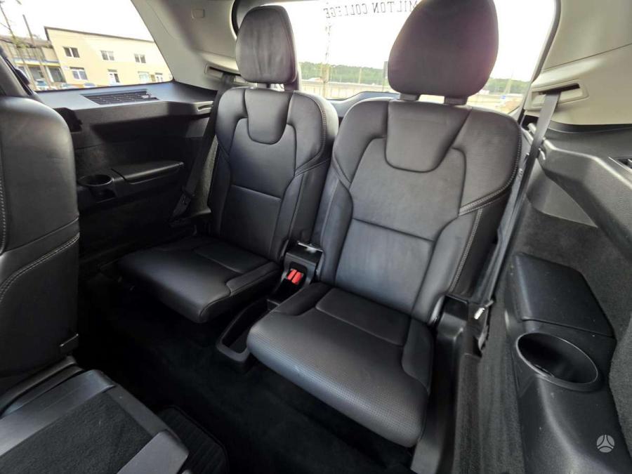 Pelēks Volvo XC90 2016 Viļņa, ar dzinēja tilpumu 1.97 L un nobraukumu 158 tūkst. km par 22500 €, foto 35 vietnē AUTOMOTO.COM.LV