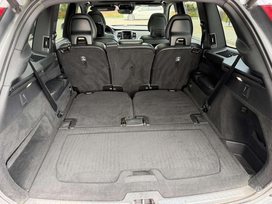 Pelēks Volvo XC90 2016 Viļņa, ar dzinēja tilpumu 1.97 L un nobraukumu 150 tūkst. km par 20800 €, foto 25 vietnē AUTOMOTO.COM.LV