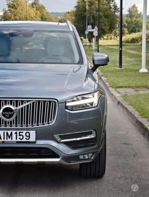 Grey Volvo XC90 2016 in Vilnius, with an engine capacity of 1.97 L and mileage of 172 thousand km for 18800 €, photo 4 on AUTOMOTO.COM.LV