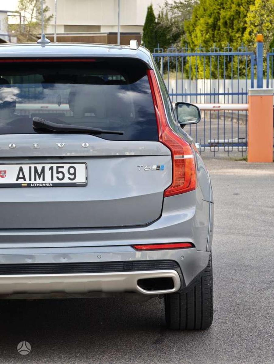 Grey Volvo XC90 2016 in Vilnius, with an engine capacity of 1.97 L and mileage of 172 thousand km for 18800 €, photo 10 on AUTOMOTO.COM.LV