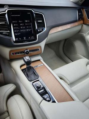 Grey Volvo XC90 2016 in Vilnius, with an engine capacity of 1.97 L and mileage of 172 thousand km for 18800 €, photo 21 on AUTOMOTO.COM.LV