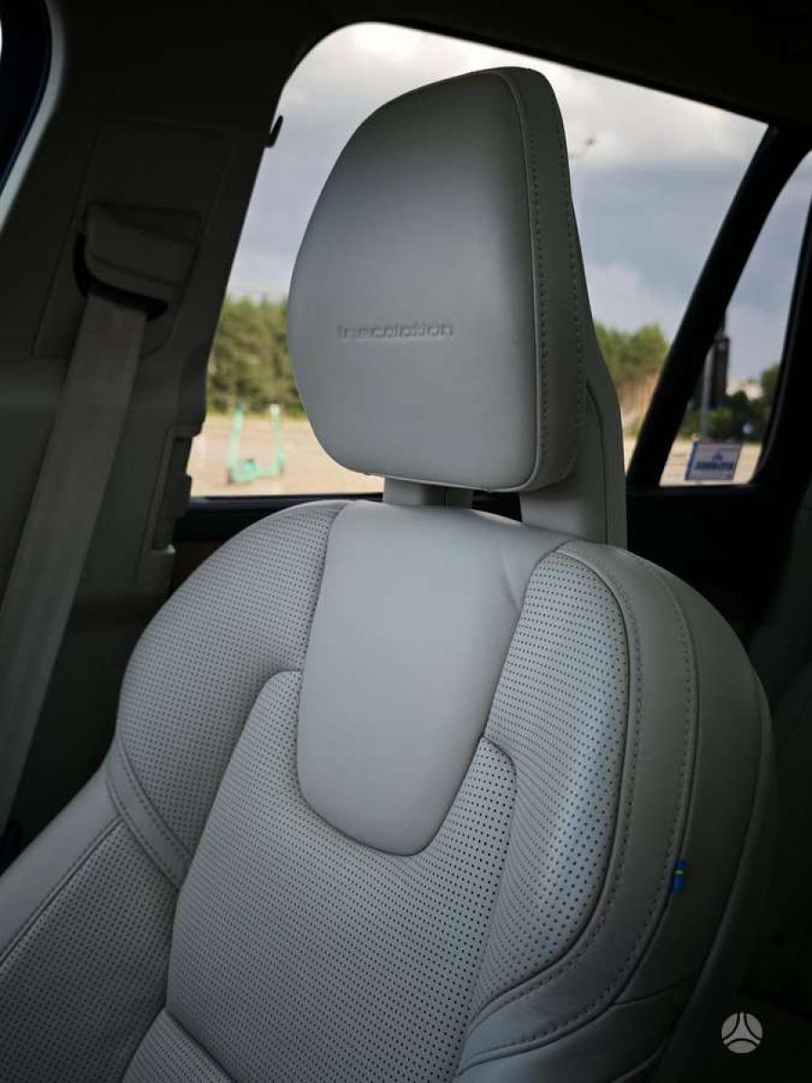 Grey Volvo XC90 2016 in Vilnius, with an engine capacity of 1.97 L and mileage of 172 thousand km for 18800 €, photo 27 on AUTOMOTO.COM.LV