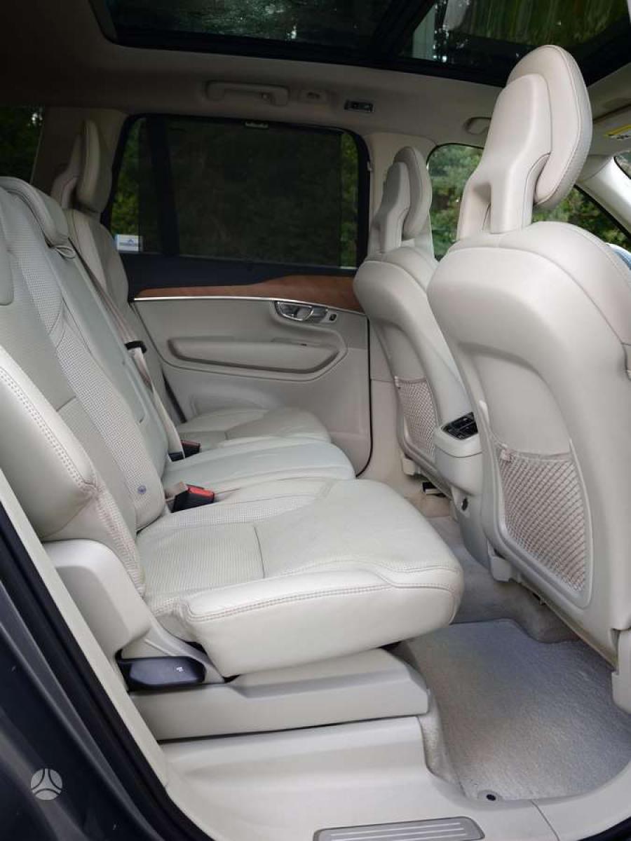 Grey Volvo XC90 2016 in Vilnius, with an engine capacity of 1.97 L and mileage of 172 thousand km for 18800 €, photo 28 on AUTOMOTO.COM.LV