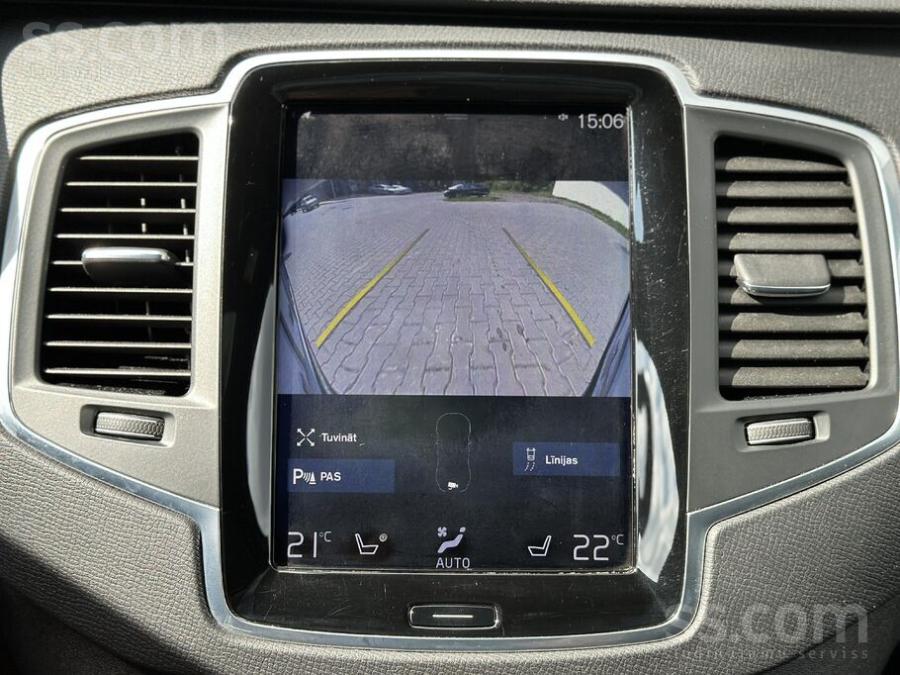 Grey Volvo XC90 2016 in Riga, with an engine capacity of 2.00 L and mileage of 177 thousand km for 20000 €, photo 5 on AUTOMOTO.COM.LV