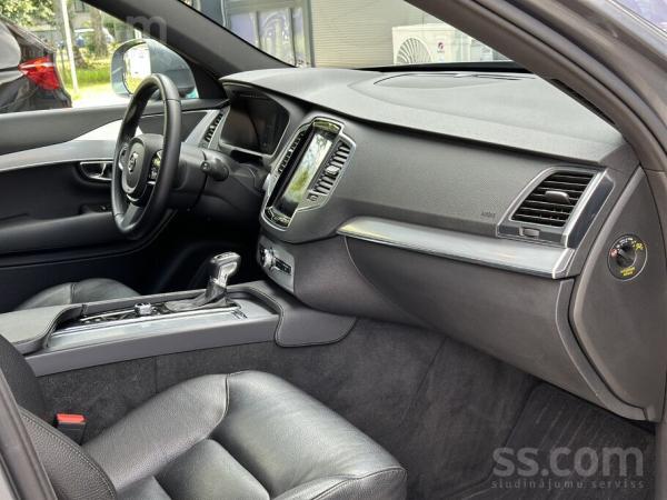 Grey Volvo XC90 2016 in Riga, with an engine capacity of 2.00 L and mileage of 177 thousand km for 20000 €, photo 7 on AUTOMOTO.COM.LV
