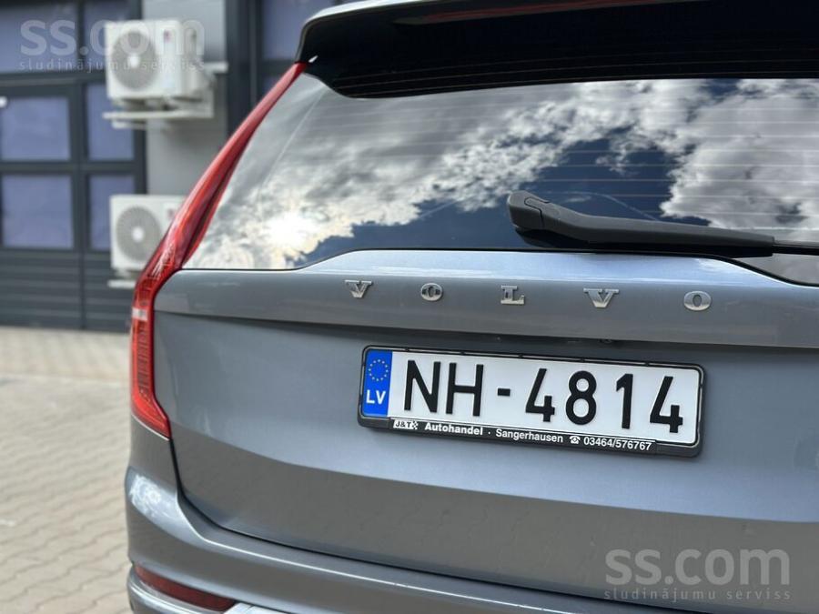 Grey Volvo XC90 2016 in Riga, with an engine capacity of 2.00 L and mileage of 177 thousand km for 20000 €, photo 9 on AUTOMOTO.COM.LV