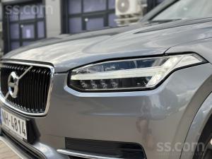Grey Volvo XC90 2016 in Riga, with an engine capacity of 2.00 L and mileage of 177 thousand km for 20000 €, photo 16 on AUTOMOTO.COM.LV
