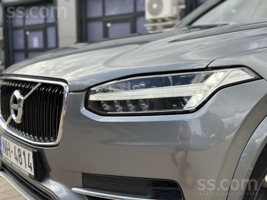 Grey Volvo XC90 2016 in Riga, with an engine capacity of 2.00 L and mileage of 177 thousand km for 20000 €, photo 16 on AUTOMOTO.COM.LV