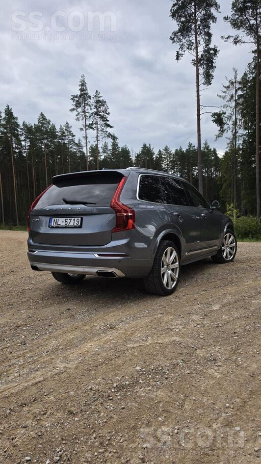 Pelēks Volvo XC90 2016 Gulbene, ar dzinēja tilpumu 2.00 L un nobraukumu 256 tūkst. km par 20500 €, foto 3 vietnē AUTOMOTO.COM.LV