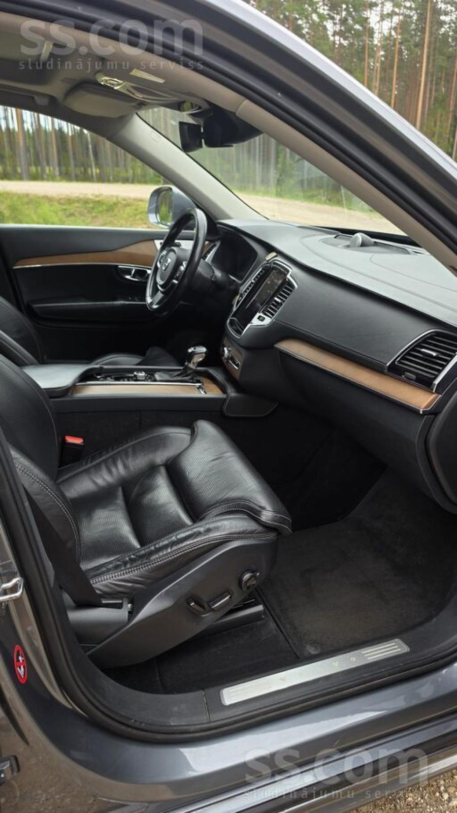 Pelēks Volvo XC90 2016 Gulbene, ar dzinēja tilpumu 2.00 L un nobraukumu 256 tūkst. km par 20500 €, foto 7 vietnē AUTOMOTO.COM.LV