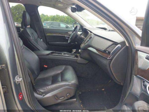Pelēks Volvo XC90 2016 Klaipėda, ar dzinēja tilpumu 1.97 L un nobraukumu 192 tūkst. km par 11500 €, foto 11 vietnē AUTOMOTO.COM.LV