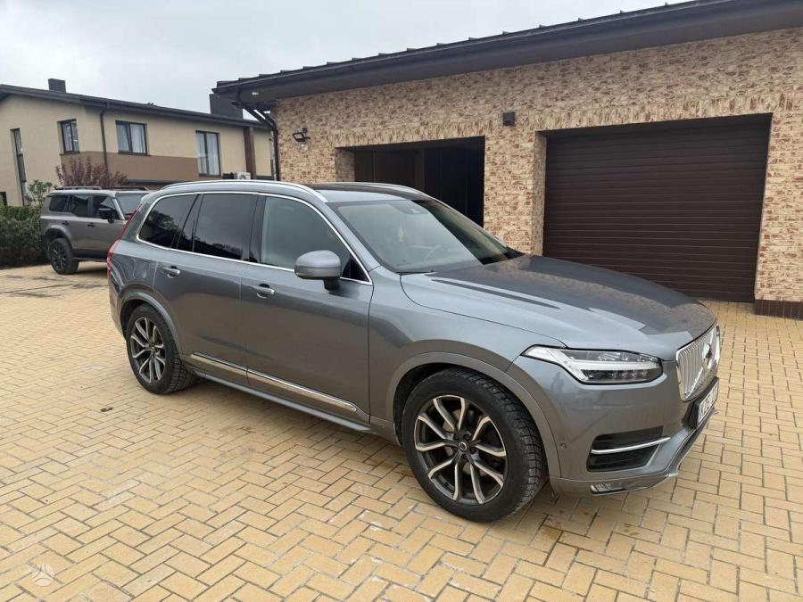 Pelēks Volvo XC90 2016 Marijampole, ar dzinēja tilpumu 2.00 L un nobraukumu 309 tūkst. km par 16495 €, foto 1 vietnē AUTOMOTO.COM.LV