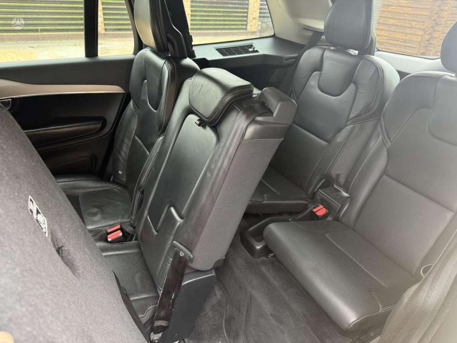 Pelēks Volvo XC90 2016 Marijampole, ar dzinēja tilpumu 2.00 L un nobraukumu 309 tūkst. km par 16495 €, foto 14 vietnē AUTOMOTO.COM.LV