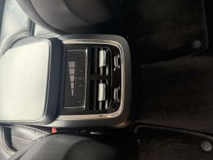 Pelēks Volvo XC90 2016 Marijampole, ar dzinēja tilpumu 2.00 L un nobraukumu 309 tūkst. km par 16495 €, foto 23 vietnē AUTOMOTO.COM.LV