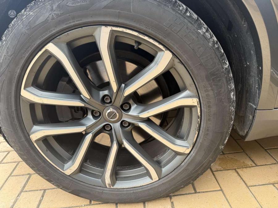Pelēks Volvo XC90 2016 Marijampole, ar dzinēja tilpumu 2.00 L un nobraukumu 309 tūkst. km par 16495 €, foto 27 vietnē AUTOMOTO.COM.LV