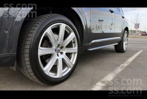 Grey Volvo XC90 2016 in Riga, with an engine capacity of 2.00 L and mileage of 272 thousand km for 17700 €, photo 6 on AUTOMOTO.COM.LV