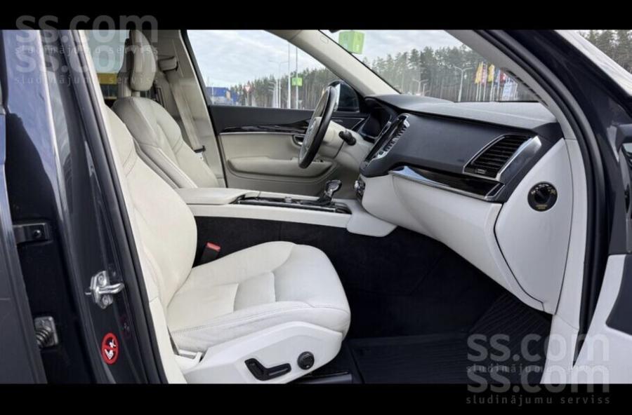 Grey Volvo XC90 2016 in Riga, with an engine capacity of 2.00 L and mileage of 272 thousand km for 17700 €, photo 17 on AUTOMOTO.COM.LV