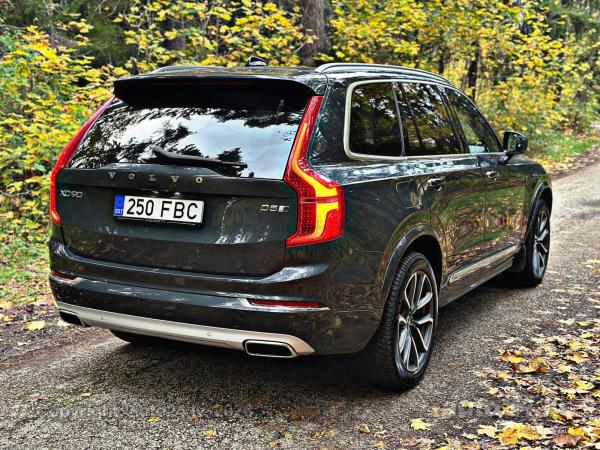 Grey Volvo XC90 2016 in Tallinn, with an engine capacity of 2.00 L and mileage of 283 thousand km for 23900 €, photo 5 on AUTOMOTO.COM.LV