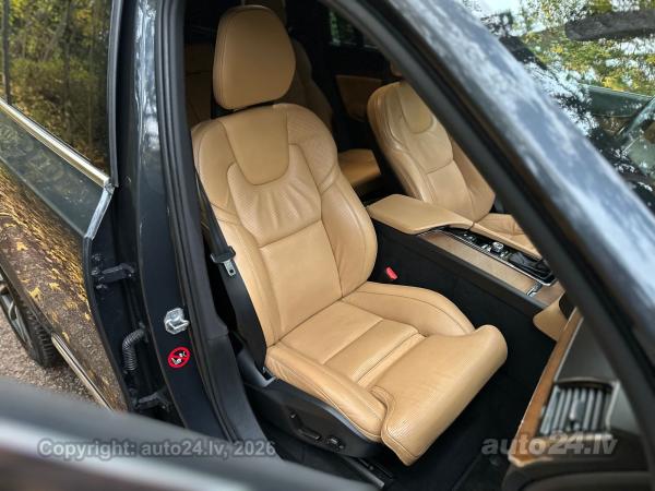 Grey Volvo XC90 2016 in Tallinn, with an engine capacity of 2.00 L and mileage of 283 thousand km for 23900 €, photo 9 on AUTOMOTO.COM.LV