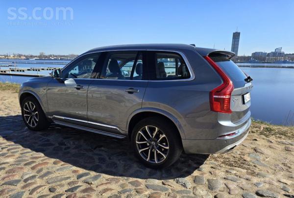 Pelēks Volvo XC90 2017 Rīga, ar dzinēja tilpumu 2.00 L un nobraukumu 128 tūkst. km par 2500 €, foto 1 vietnē AUTOMOTO.COM.LV