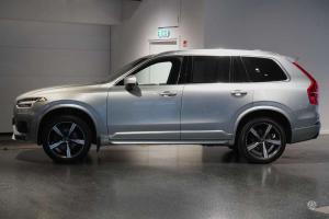 Grey Volvo XC90 2017 in Vilnius, with an engine capacity of 1.97 L and mileage of 239 thousand km for 24900 €, photo 2 on AUTOMOTO.COM.LV