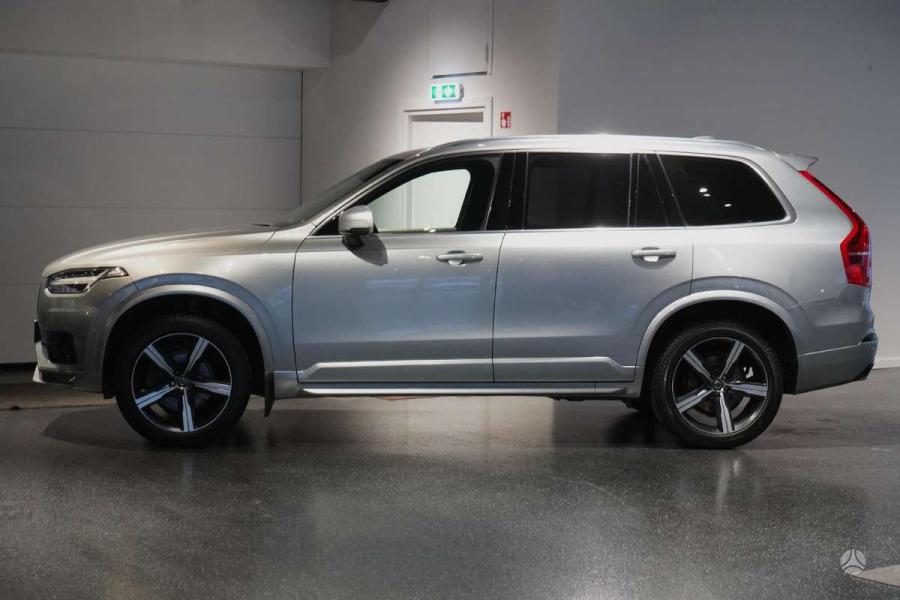Grey Volvo XC90 2017 in Vilnius, with an engine capacity of 1.97 L and mileage of 239 thousand km for 24900 €, photo 2 on AUTOMOTO.COM.LV