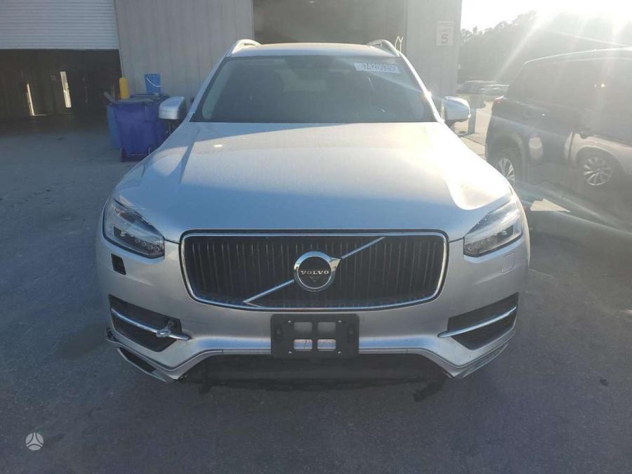 Grey Volvo XC90 2017 in Telschi, with an engine capacity of 1.97 L and mileage of 244 thousand km for 12500 €, photo 5 on AUTOMOTO.COM.LV