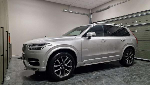 Grey Volvo XC90 2017 in Kaunas, with an engine capacity of 2.00 L and mileage of 179 thousand km for 24900 €, photo 1 on AUTOMOTO.COM.LV