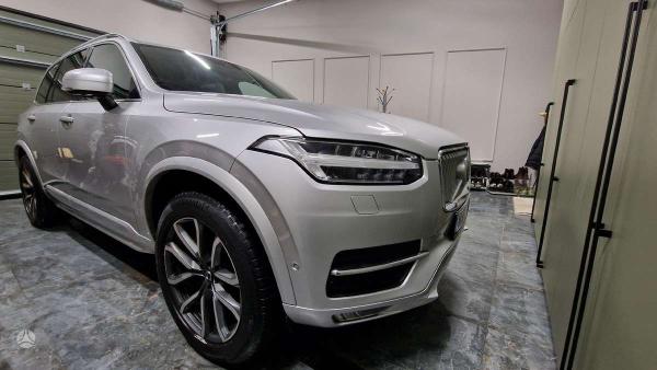 Grey Volvo XC90 2017 in Kaunas, with an engine capacity of 2.00 L and mileage of 179 thousand km for 24900 €, photo 2 on AUTOMOTO.COM.LV