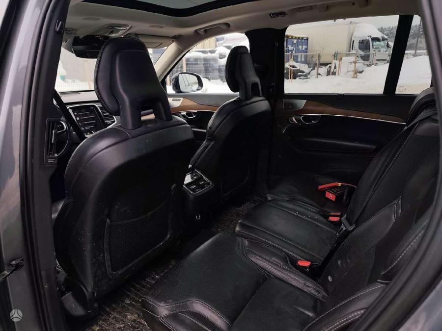 Pelēks Volvo XC90 2017 Viļņa, ar dzinēja tilpumu 1.97 L un nobraukumu 144 tūkst. km par 26500 €, foto 18 vietnē AUTOMOTO.COM.LV