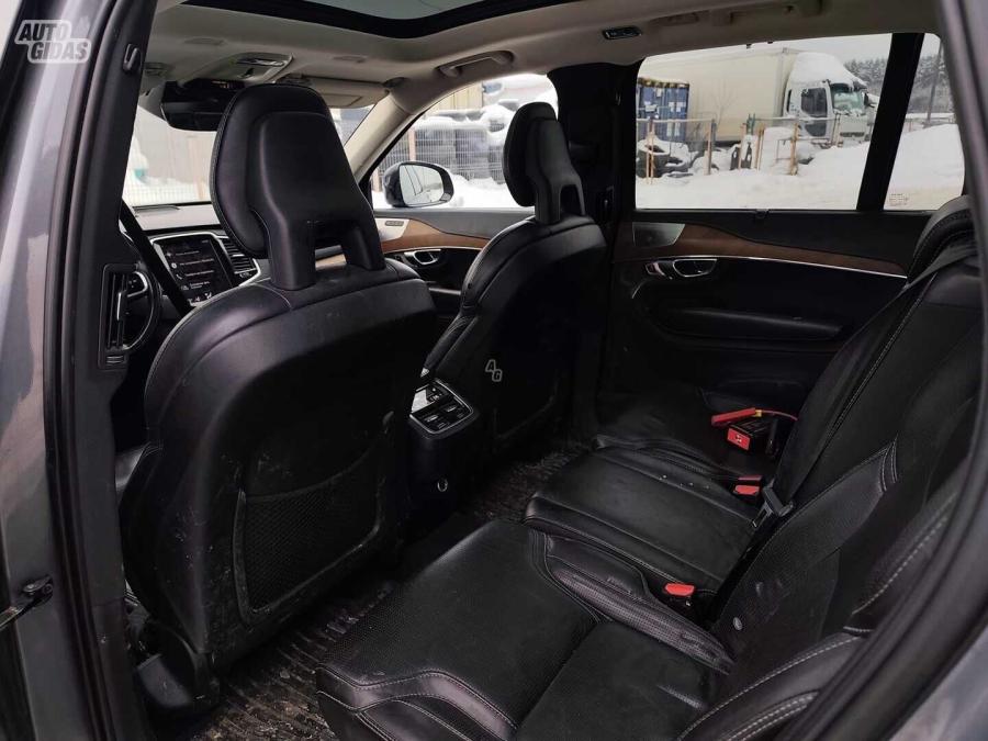 Grey Volvo XC90 2017 in Vilnius, with an engine capacity of 2.00 L and mileage of 144 thousand km for 26500 €, photo 18 on AUTOMOTO.COM.LV
