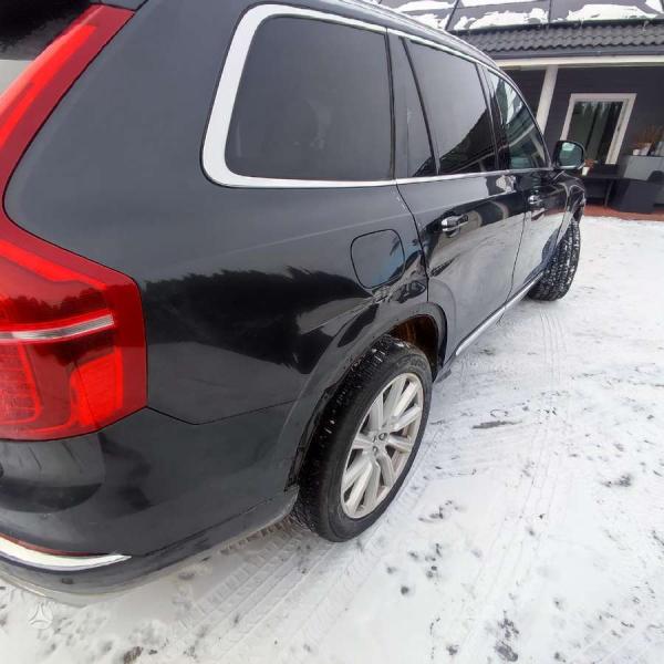 Pelēks Volvo XC90 2017 Alīta, ar dzinēja tilpumu 1.97 L un nobraukumu 141 tūkst. km par 14254 €, foto 11 vietnē AUTOMOTO.COM.LV