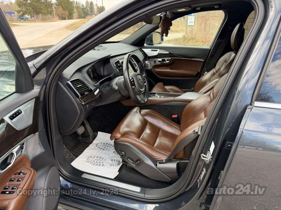 Grey Volvo XC90 2017 in Jogeva, with an engine capacity of 2.00 L and mileage of 265 thousand km for 27499 €, photo 14 on AUTOMOTO.COM.LV