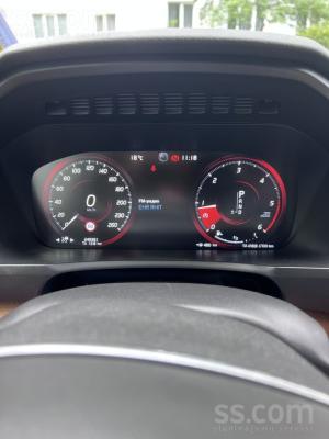 Grey Volvo XC90 2017 in Riga, with an engine capacity of 2.00 L and mileage of 248 thousand km for 24500 €, photo 9 on AUTOMOTO.COM.LV