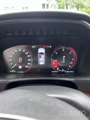 Grey Volvo XC90 2017 in Riga, with an engine capacity of 2.00 L and mileage of 248 thousand km for 24500 €, photo 10 on AUTOMOTO.COM.LV