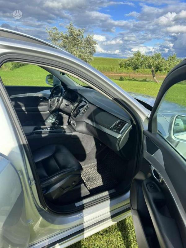 Pelēks Volvo XC90 2017 Šakiai, ar dzinēja tilpumu 1.97 L un nobraukumu 254 tūkst. km par 15000 €, foto 8 vietnē AUTOMOTO.COM.LV
