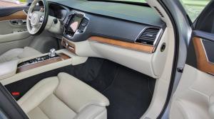 Pelēks Volvo XC90 2017 Rīga, ar dzinēja tilpumu 2.00 L un nobraukumu 298 tūkst. km par 22990 €, foto 5 vietnē AUTOMOTO.COM.LV