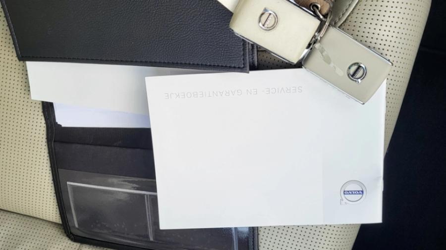 Pelēks Volvo XC90 2017 Rīga, ar dzinēja tilpumu 2.00 L un nobraukumu 298 tūkst. km par 22990 €, foto 20 vietnē AUTOMOTO.COM.LV