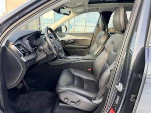 Grey Volvo XC90 2017 in Riga, with an engine capacity of 2.00 L and mileage of 168 thousand km for 23995 €, photo 12 on AUTOMOTO.COM.LV