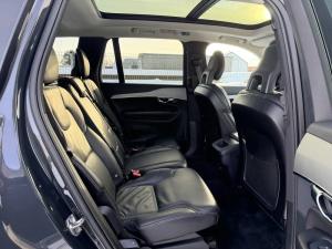 Grey Volvo XC90 2017 in Riga, with an engine capacity of 2.00 L and mileage of 168 thousand km for 23995 €, photo 15 on AUTOMOTO.COM.LV