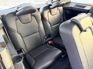 Grey Volvo XC90 2017 in Riga, with an engine capacity of 2.00 L and mileage of 168 thousand km for 23995 €, photo 18 on AUTOMOTO.COM.LV