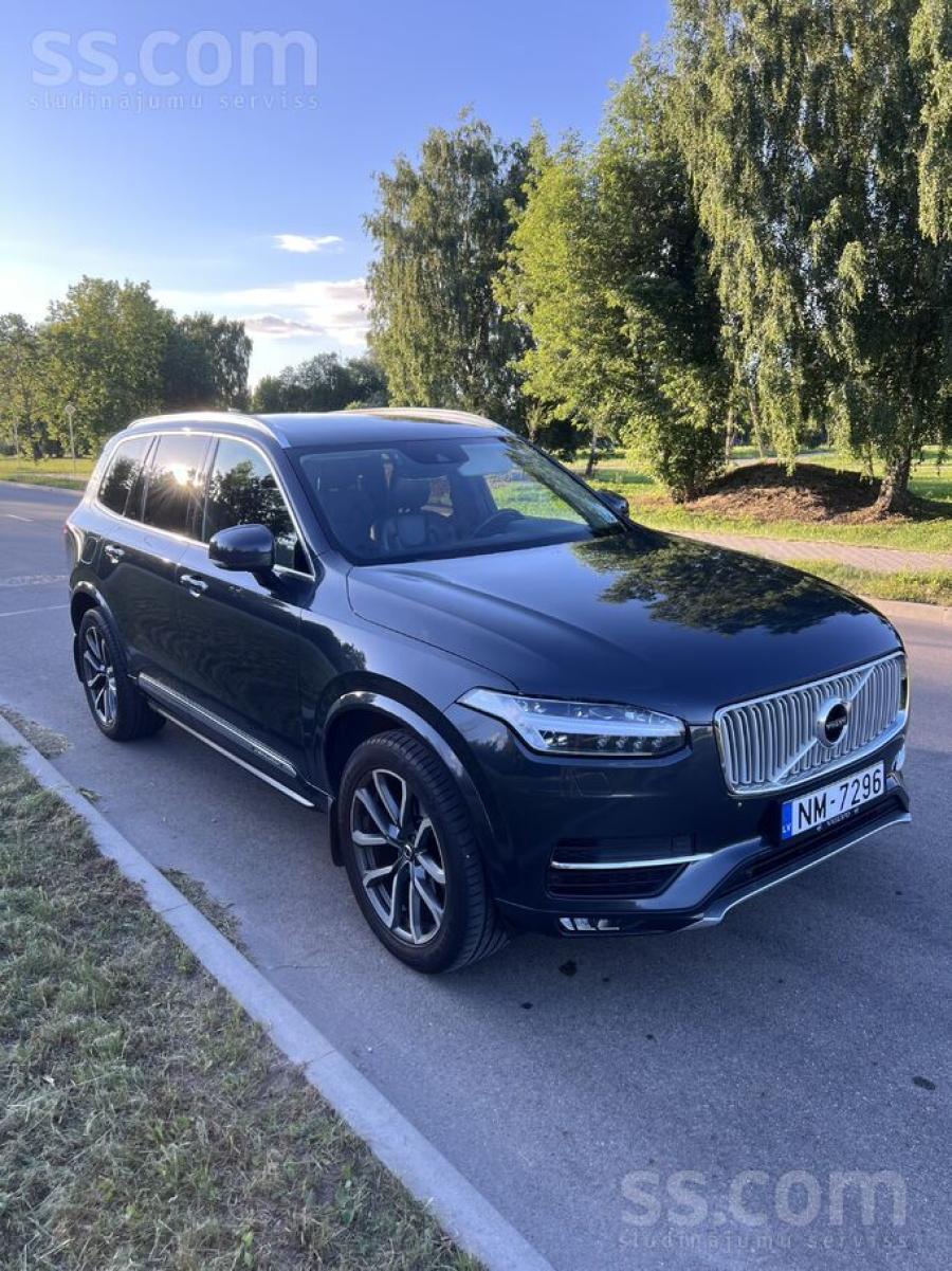 Grey Volvo XC90 2017 in Riga, with an engine capacity of 2.00 L and mileage of 250 thousand km for 23100 €, photo 1 on AUTOMOTO.COM.LV
