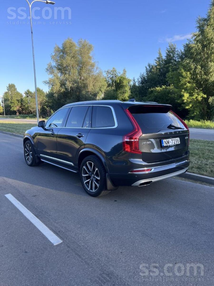 Grey Volvo XC90 2017 in Riga, with an engine capacity of 2.00 L and mileage of 250 thousand km for 23100 €, photo 5 on AUTOMOTO.COM.LV