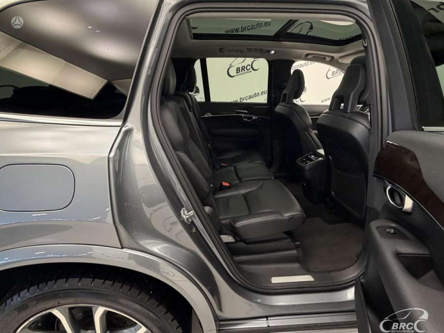 Grey Volvo XC90 2017 in Vilnius, with an engine capacity of 1.97 L and mileage of 280 thousand km for 14900 €, photo 12 on AUTOMOTO.COM.LV